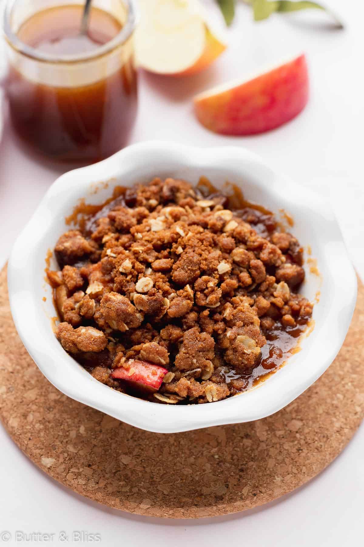 Easy Apple Biscoff Crisp