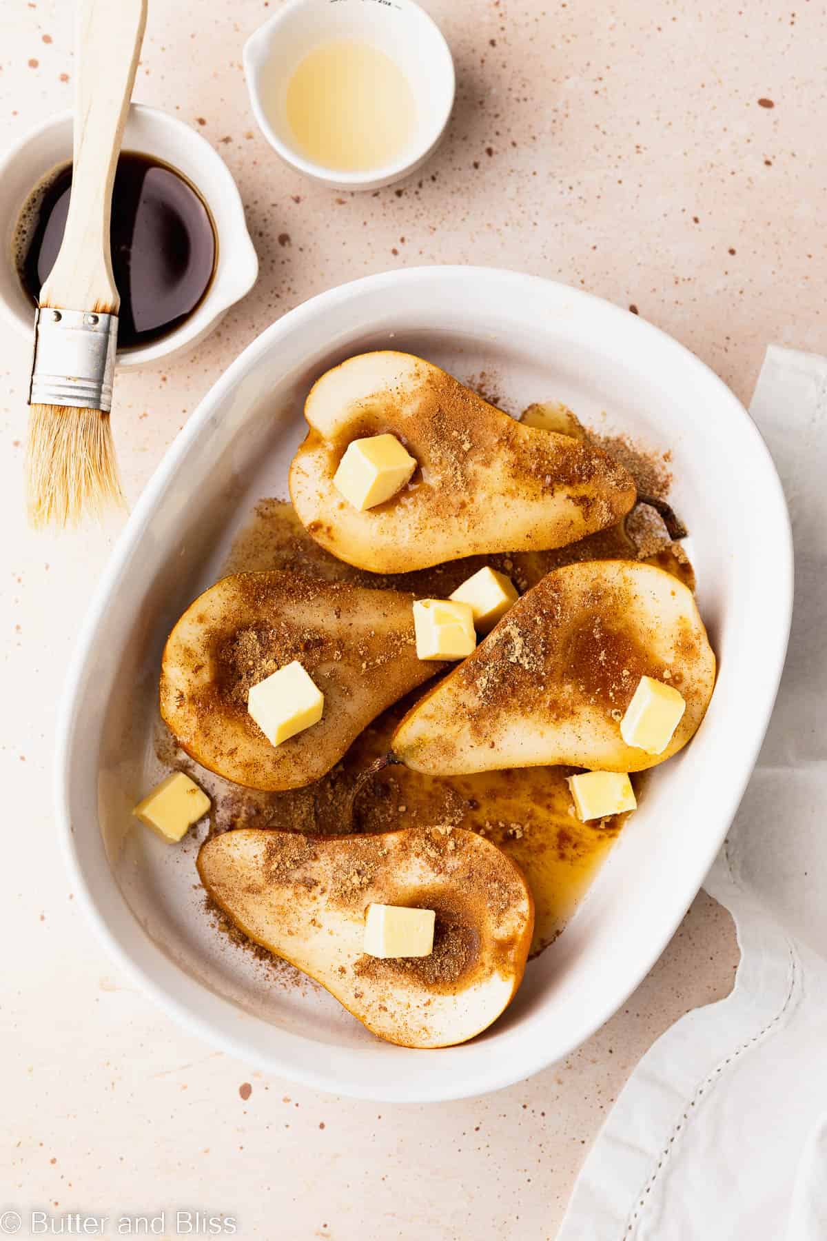 Maple Syrup Cinnamon Baked Pears