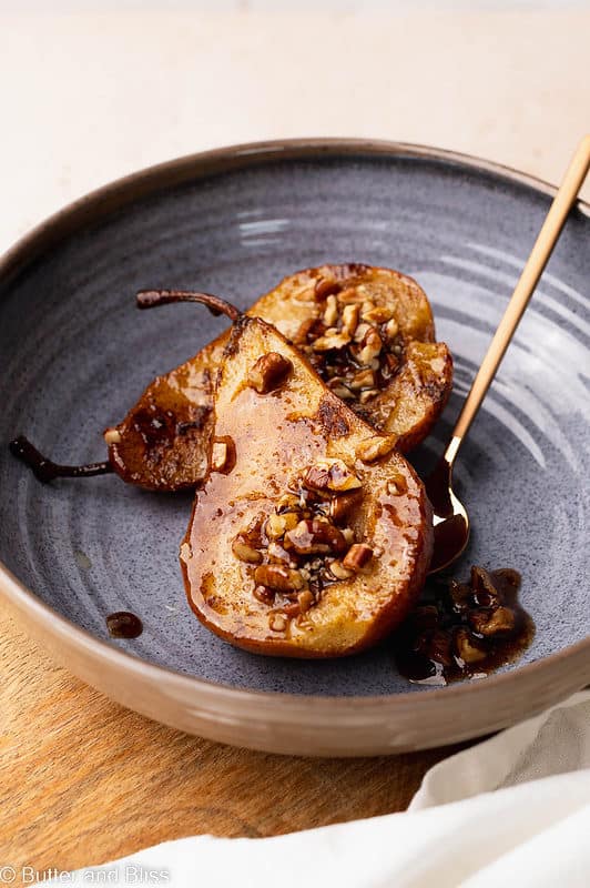 Maple Syrup Cinnamon Baked Pears