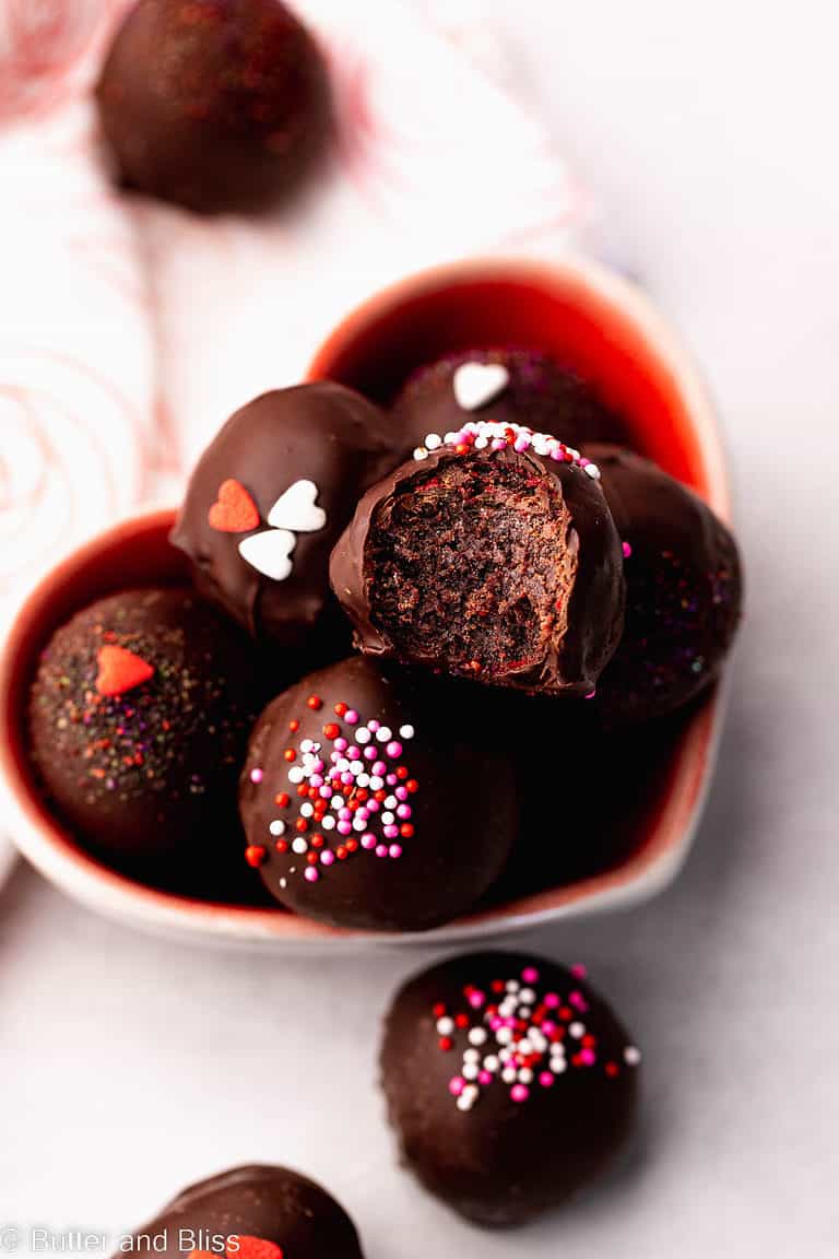 Chocolate Covered Strawberry Cake Truffles